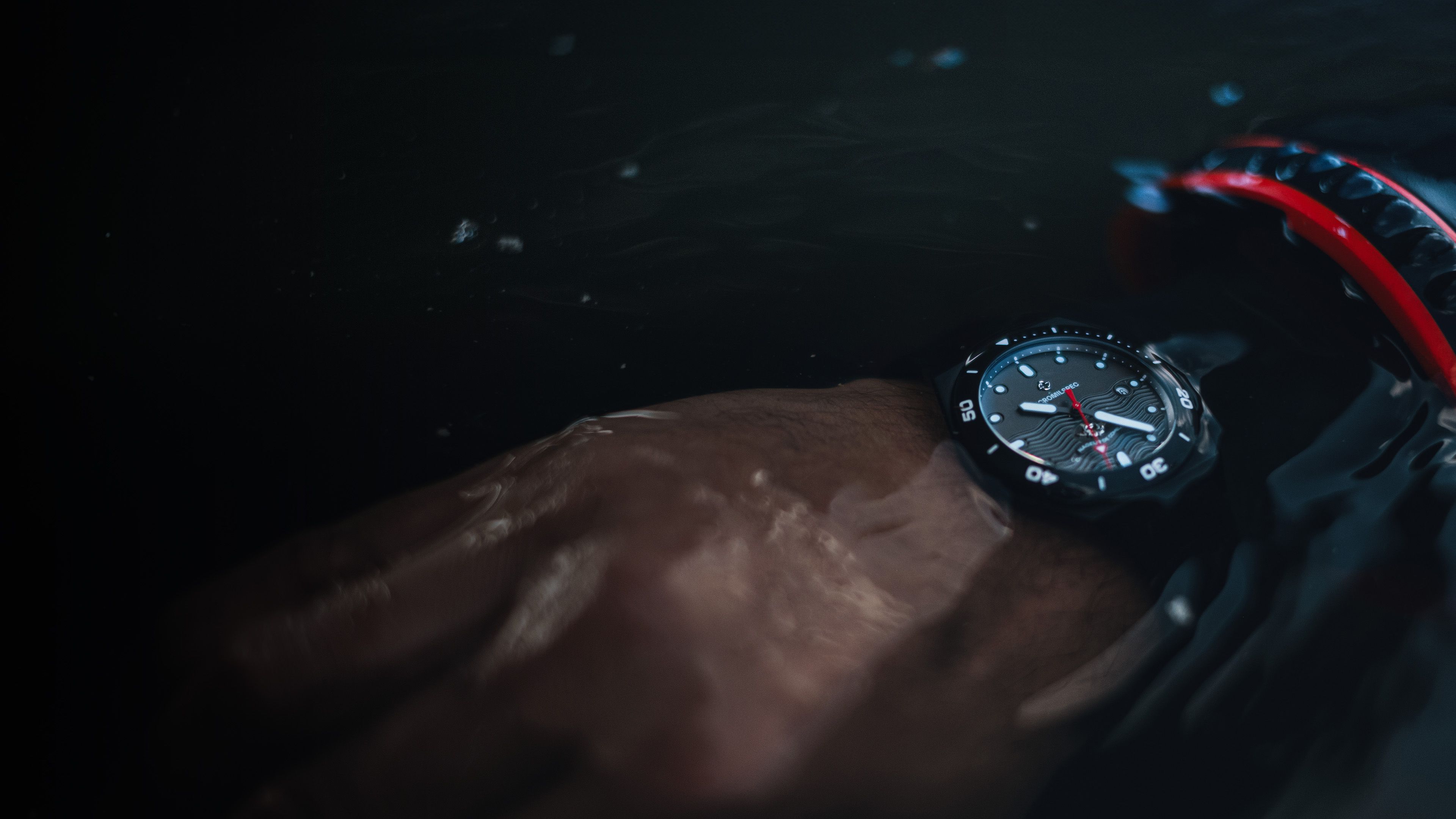Combat diver watch